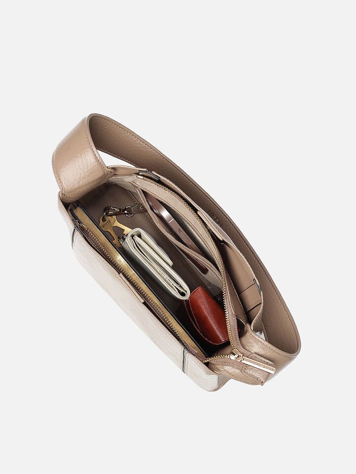 Paris Mocha Mousse Shoulder Bag | IRTH | House of Titan