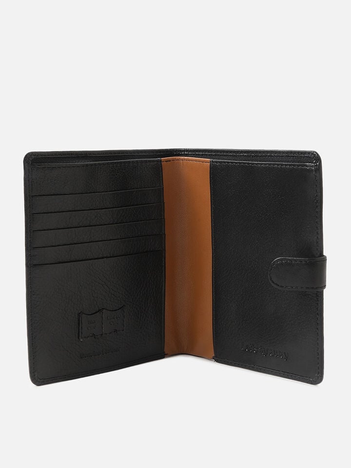 Atlas Black Leather Passport Holder by IRTH | House of Titan